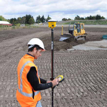 Using SCS900 software for surface grade checking - SITECH Construction ...
