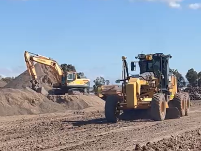Teamwork Triumph: Grader back on track in under 24 hours - SITECH ...